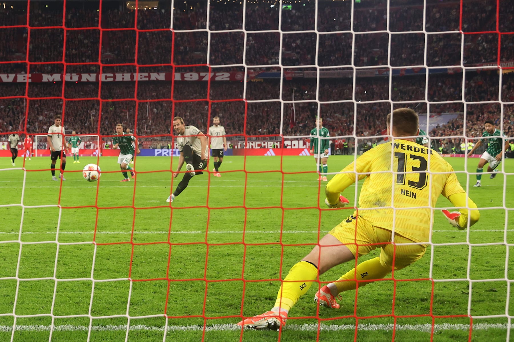 Hein makes the most of his opportunity in Bundesliga debut against ...