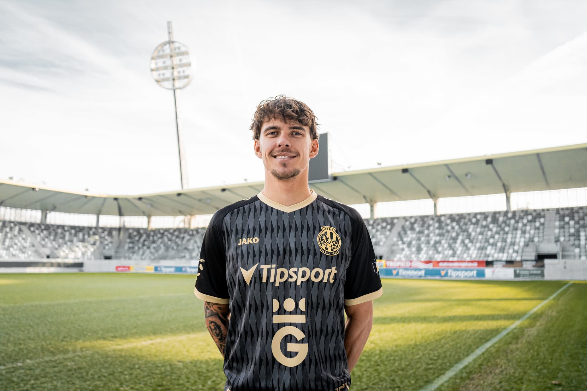 Fourth Latvian in Czech top-flight: Regža signs with Hradec Králové ...